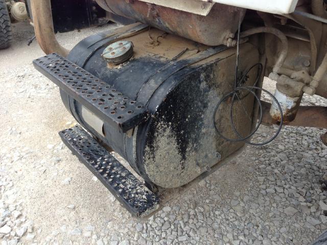 FOHT9002YA | Ford LT8000 Fuel Tank for Sale