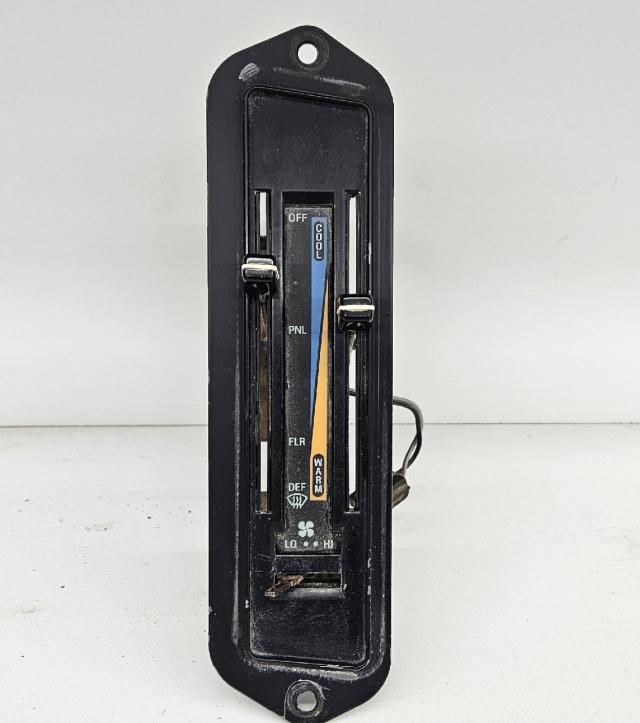 F1HH18531AB | Ford LT9000 Heater & AC Temperature Control for Sale
