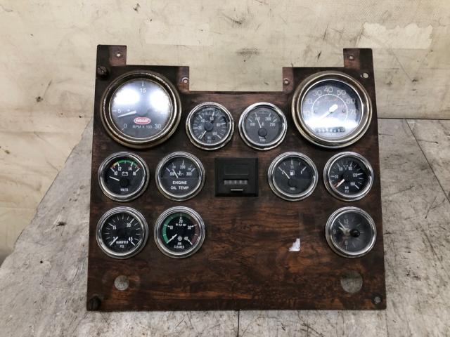 17-03244 | Peterbilt 379 Speedometer Instrument Cluster for Sale