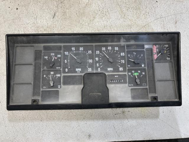 International 4900 Speedometer Instrument Clusters for Sale