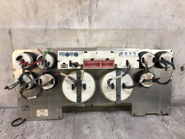 A22-73045-001 | Freightliner C120 CENTURY Speedometer Instrument Cluster fo