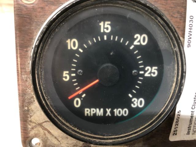 A22-39114 | Freightliner FLD120 Speedometer Instrument Cluster for Sale