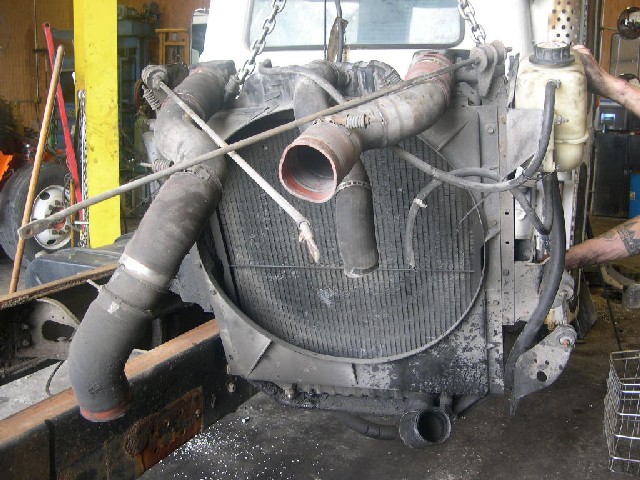 1664656C91 | International 4900 Radiator for Sale