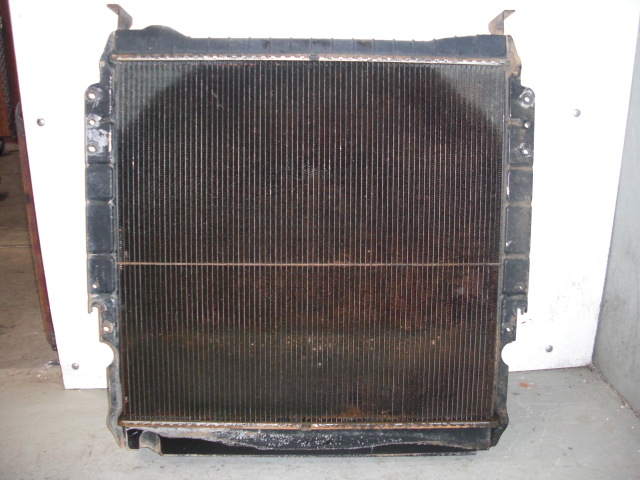 N2020021512 | Ford B700 Radiator for Sale