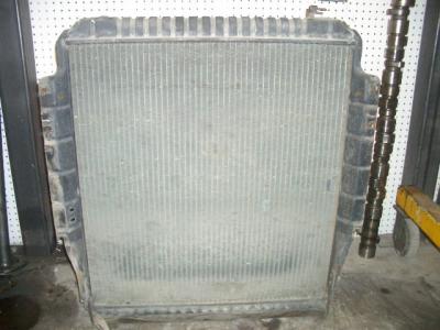 E8HZ8005F | Ford F600 Radiator for Sale