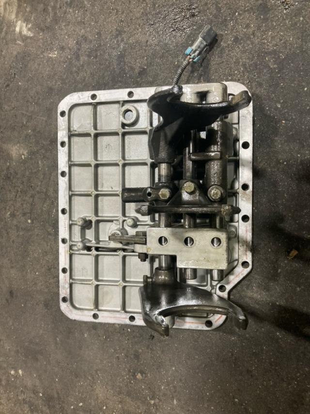 Mack T2090 Transmission for Sale