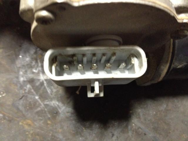 20707508 | Volvo VNL Windshield Wiper Motor for Sale