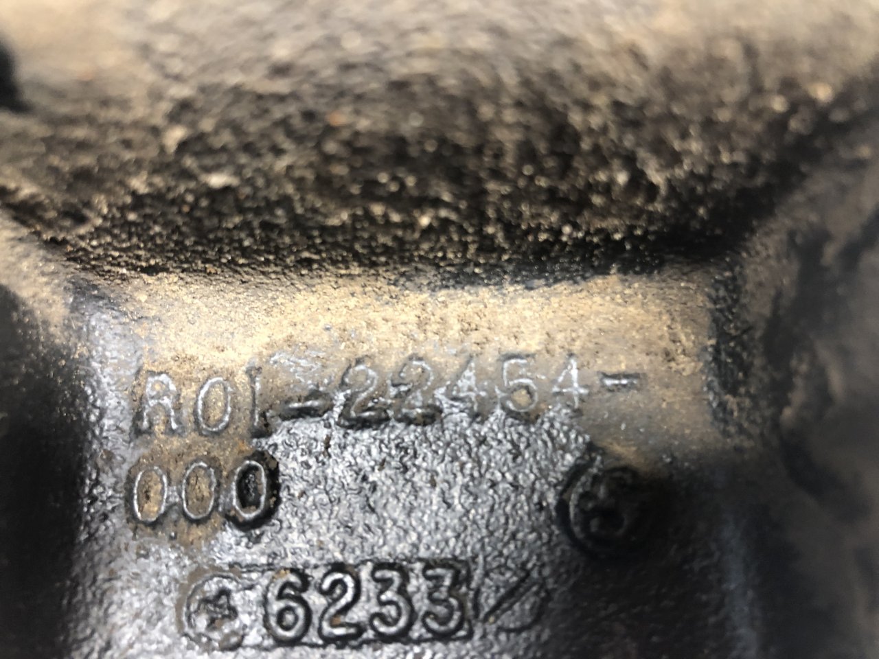 r01-22454-000 | Cummins M11 Engine Bracket for Sale