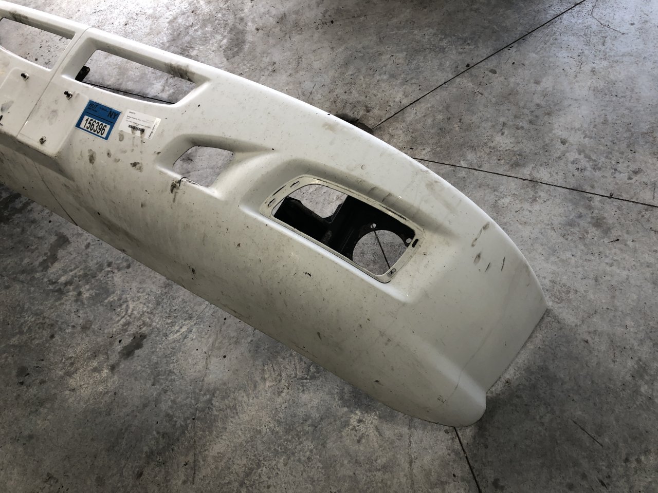 TU25R0019-22NS | Kenworth T660 Bumper for Sale