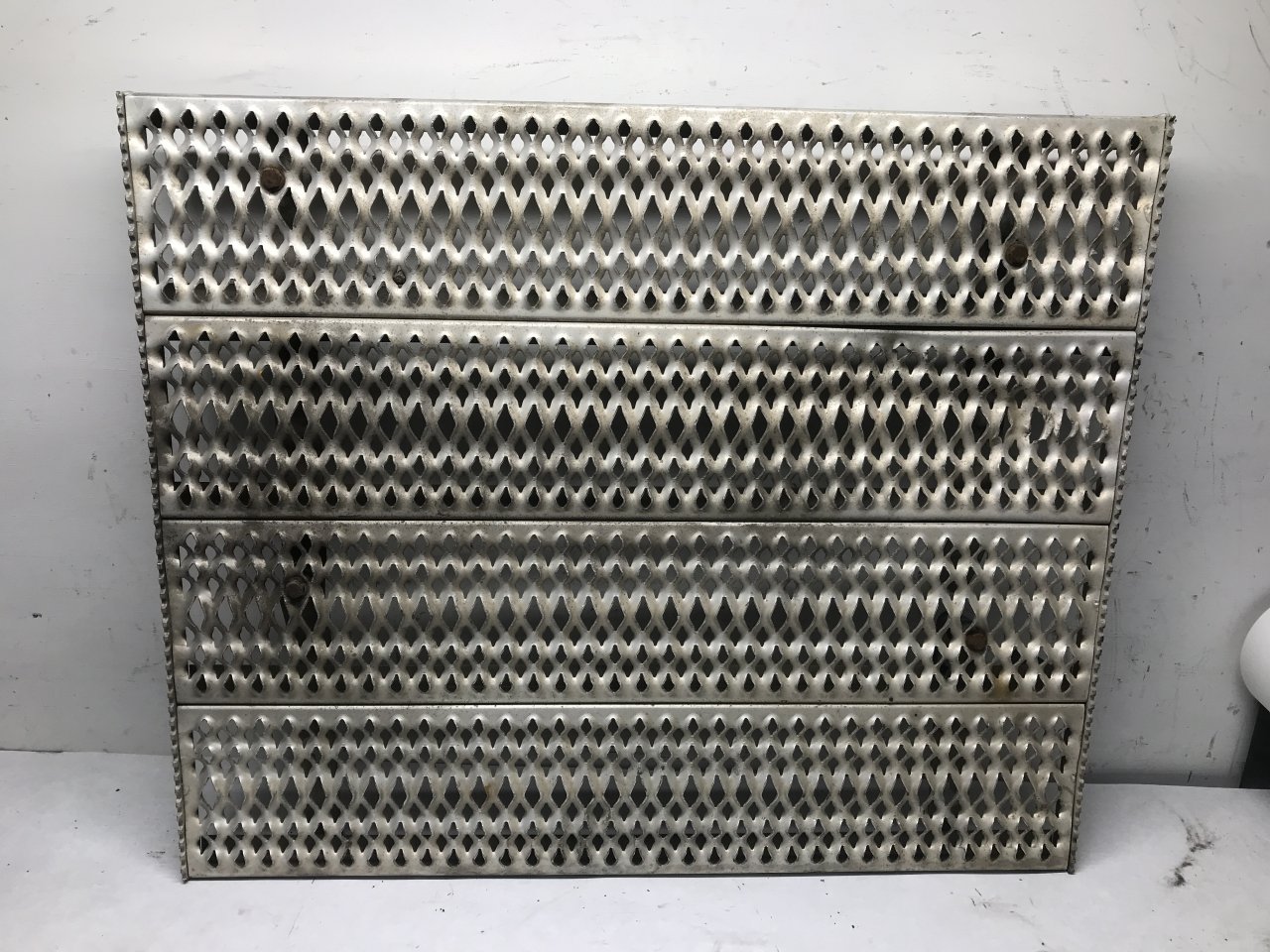 01-50798-1424/A | Peterbilt 587 Deckplate for Sale