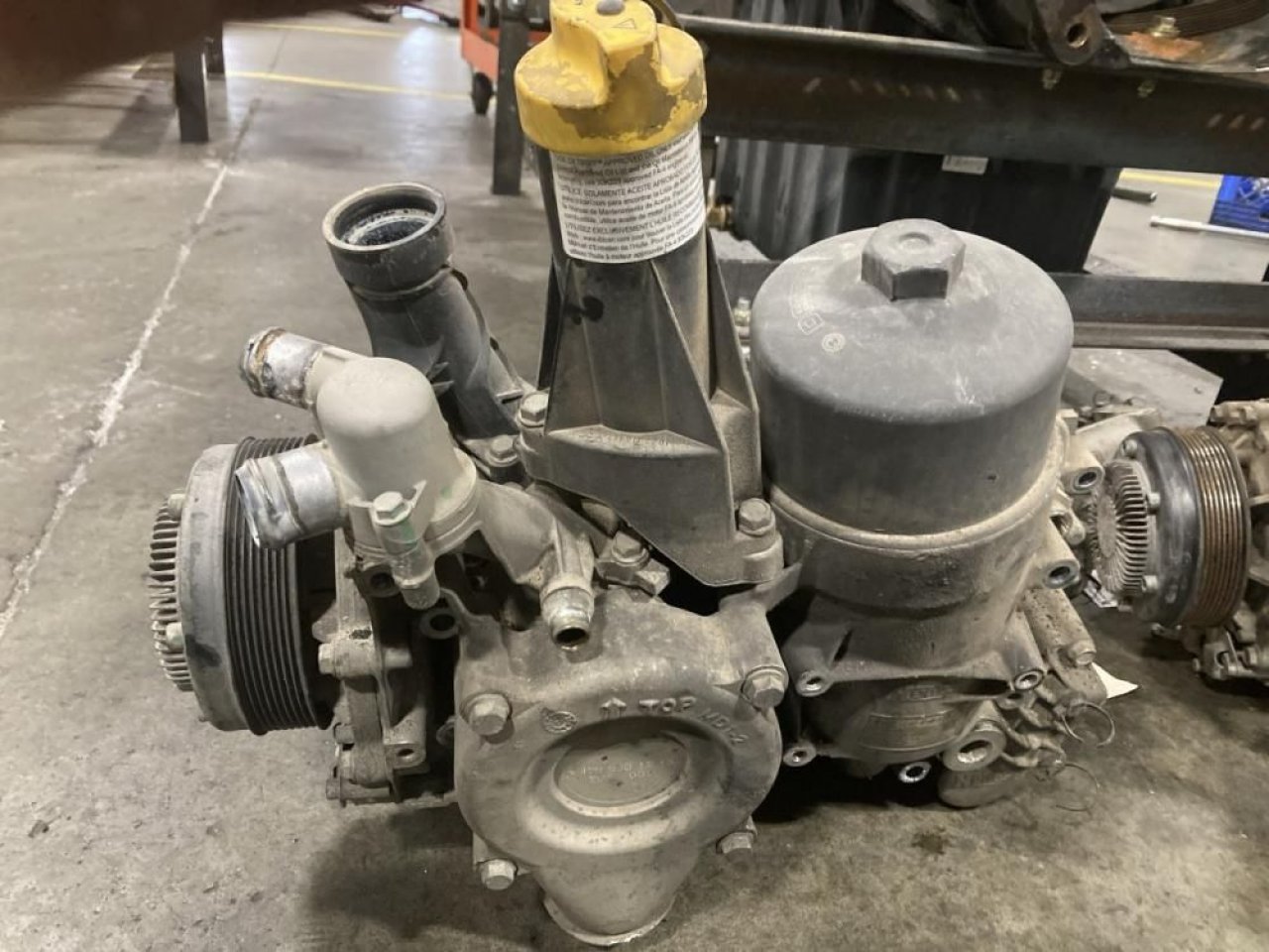 A4711802212 | Detroit DD13 Engine Oil Filter Base for Sale