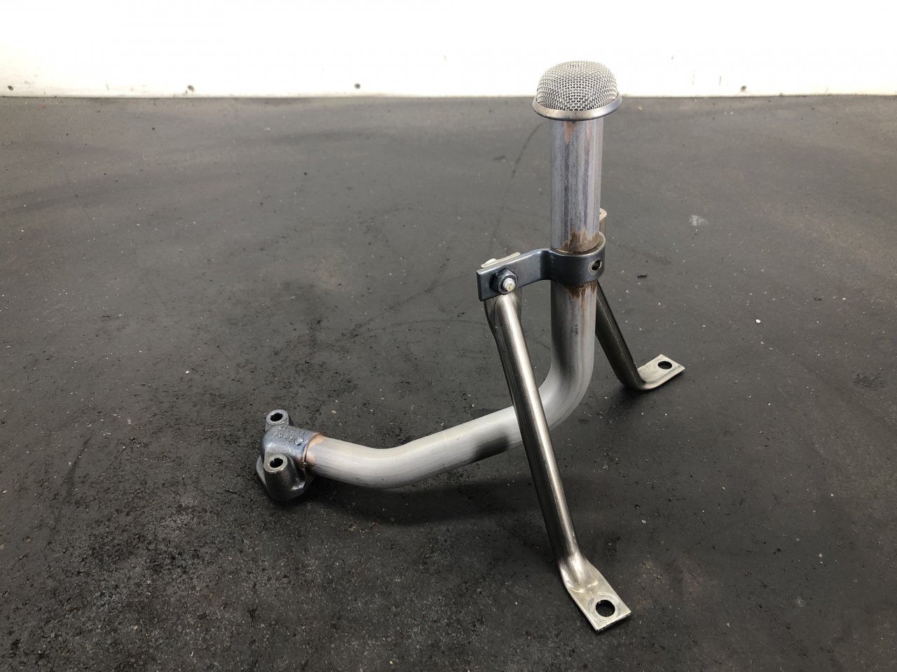 A9061860017 | Mercedes MBE926 Oil Pickup Tube for Sale