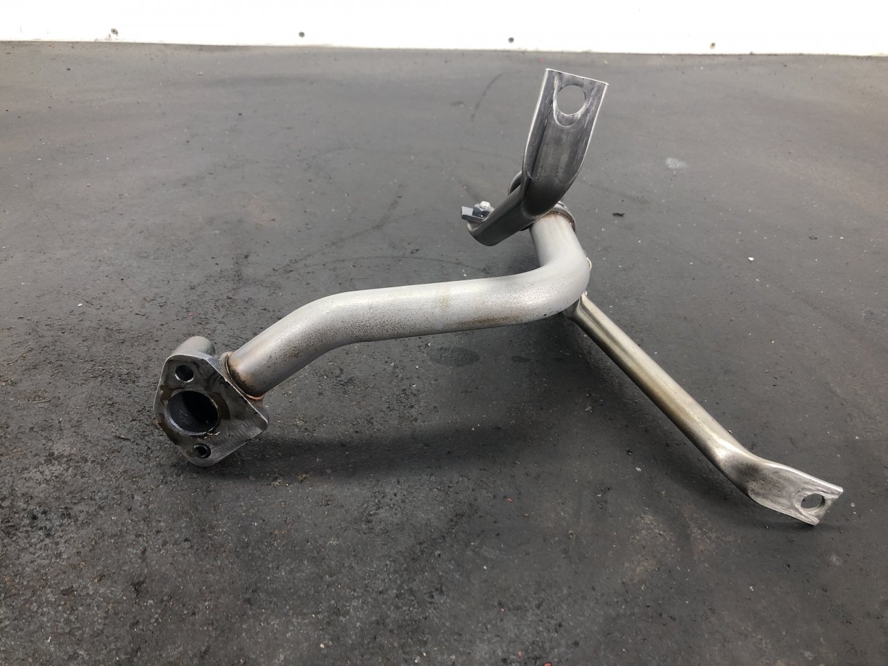 A9061860017 | Mercedes MBE926 Oil Pickup Tube for Sale