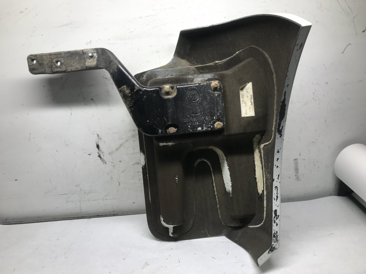 N85-116 | Kenworth T880 Fender for Sale