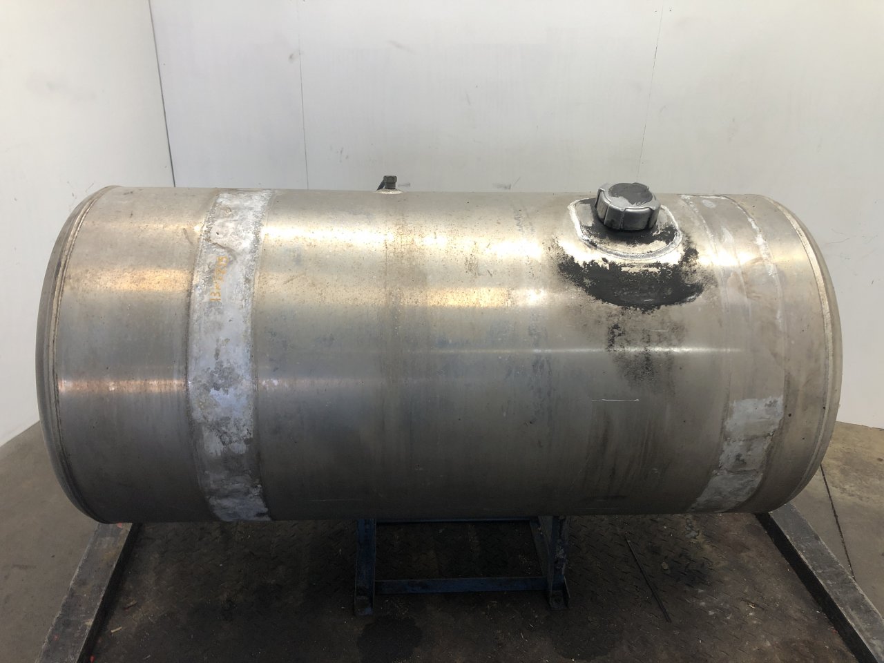 A03-39296-123 | Freightliner 114SD Fuel Tank for Sale