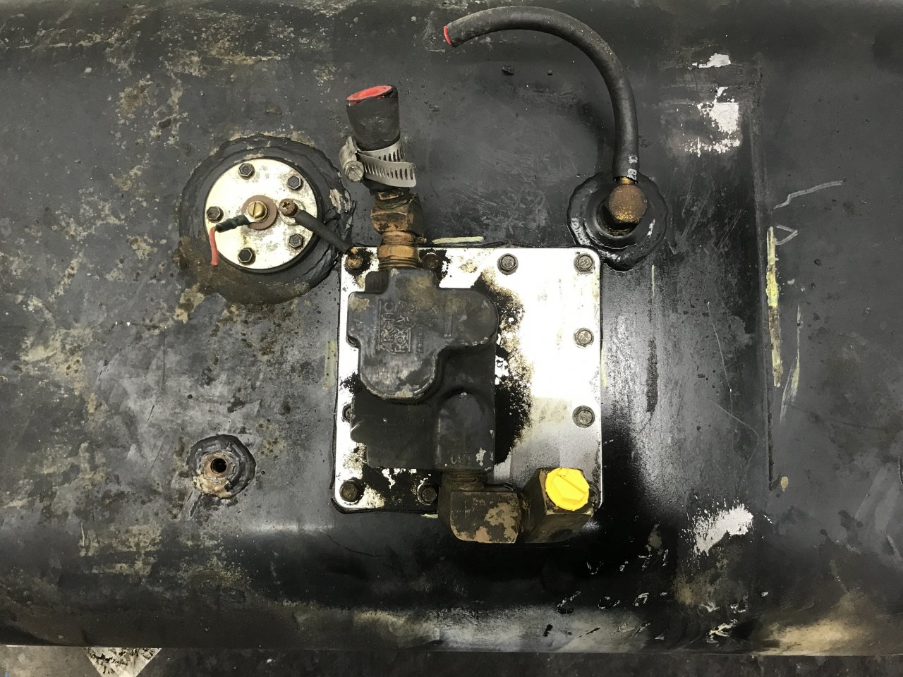 A03-23537-009 | Freightliner FL70 Fuel Tank for Sale