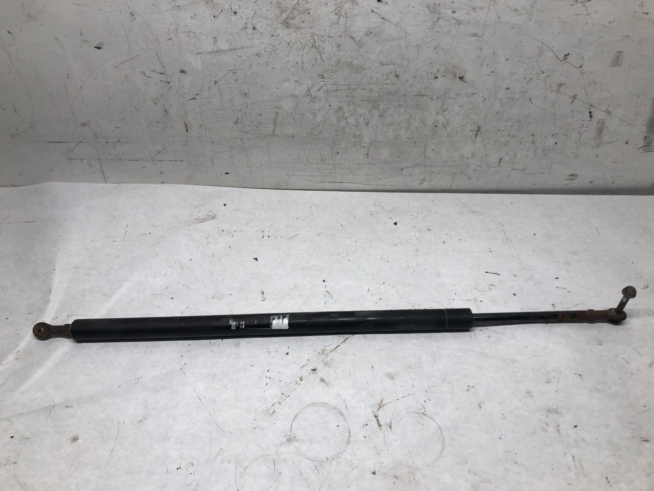 L71-6004 | Peterbilt 587 Hood Shock for Sale