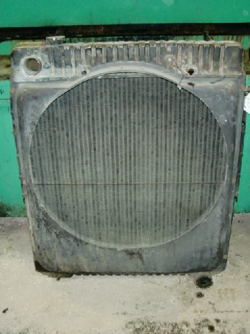 E3HT8005UC | Ford F7000 Radiator for Sale