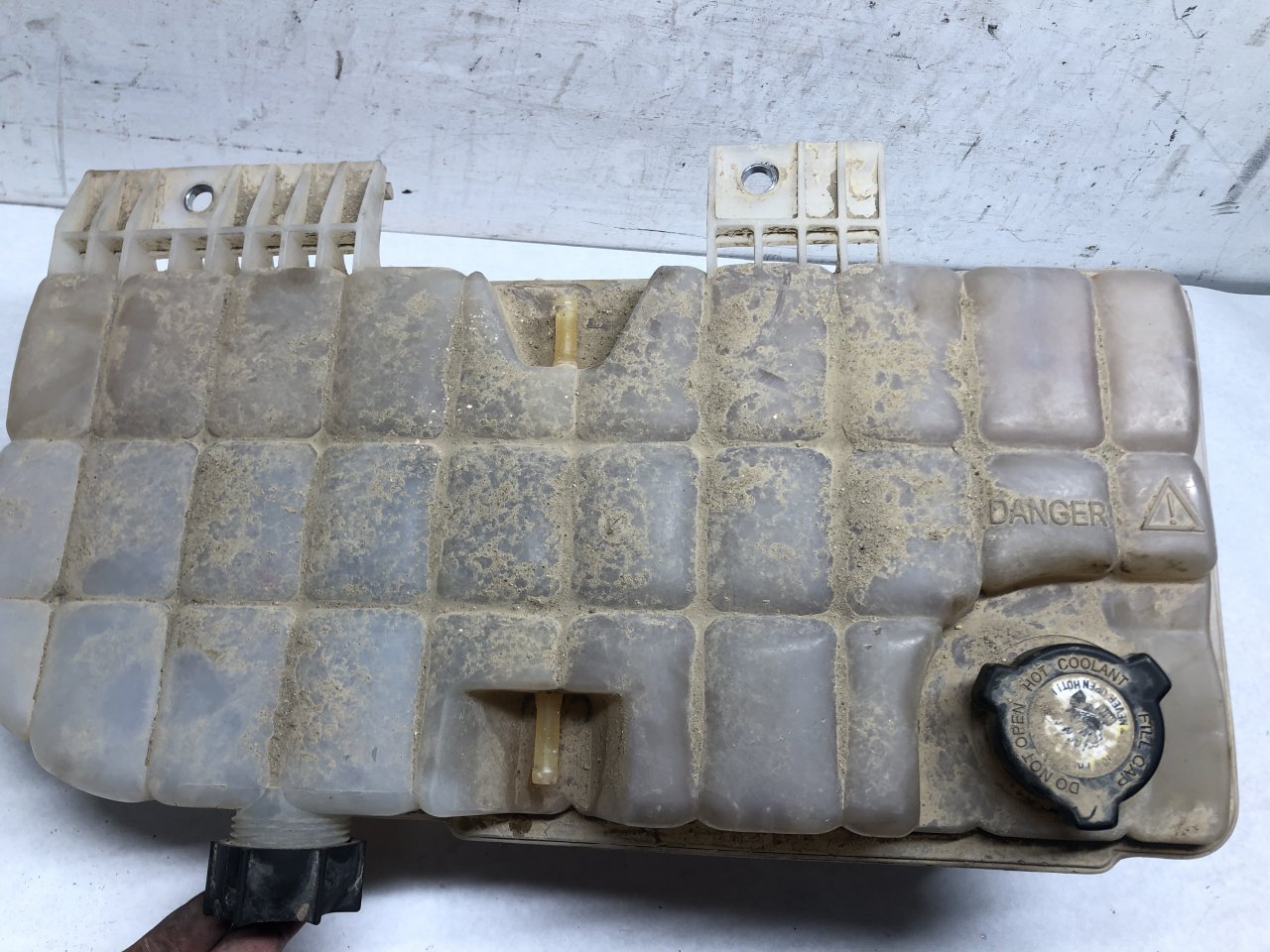 603-5403 | Peterbilt 389 Radiator Overflow Bottle for Sale