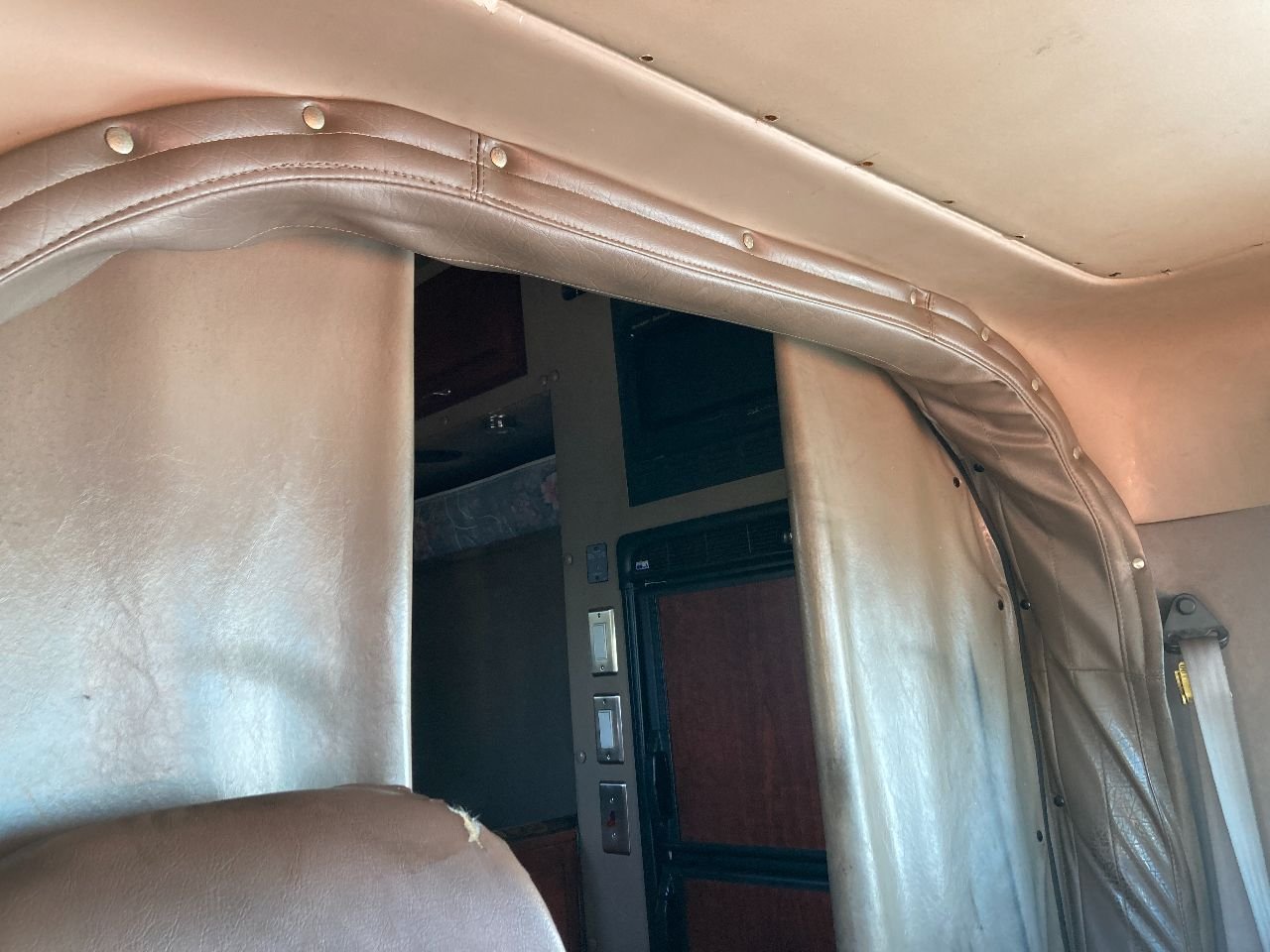 Peterbilt 379 Sleeper Boot for Sale