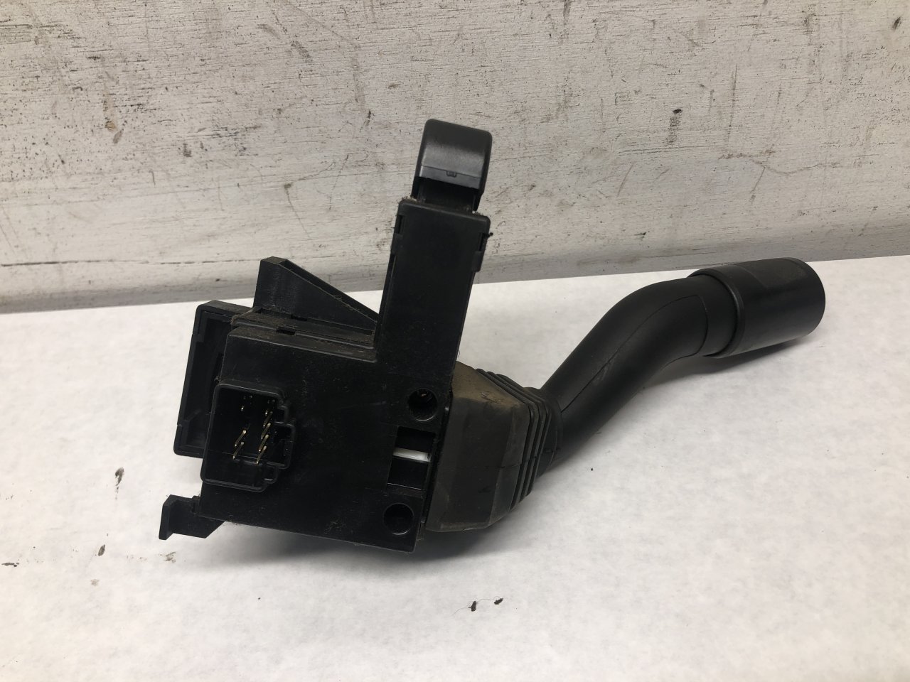 3587009C91 | International 4300 Turn Signal/Column Switch for Sale